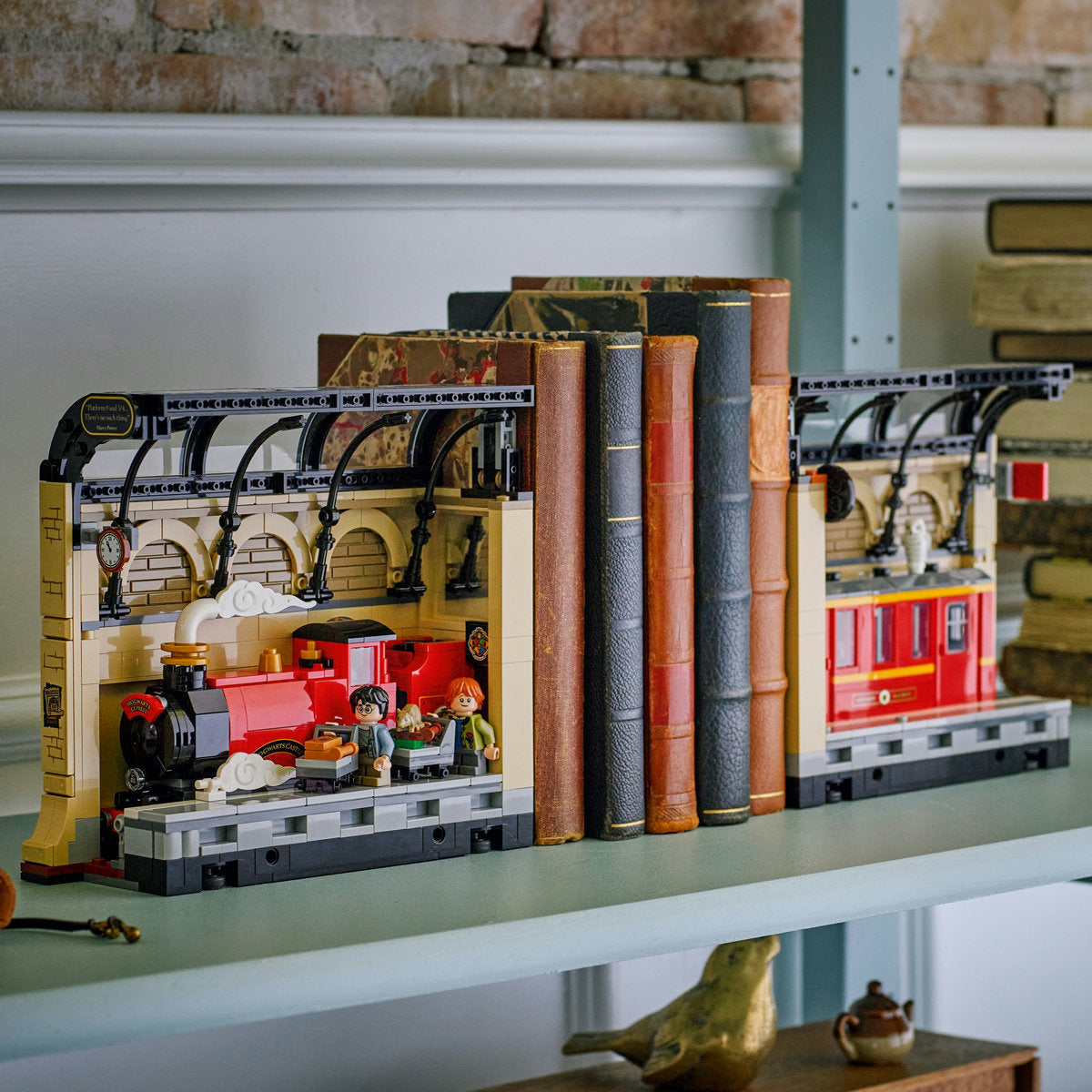 Kutak knjige: Hogvorts ekspres – LEGO® Store Srbija