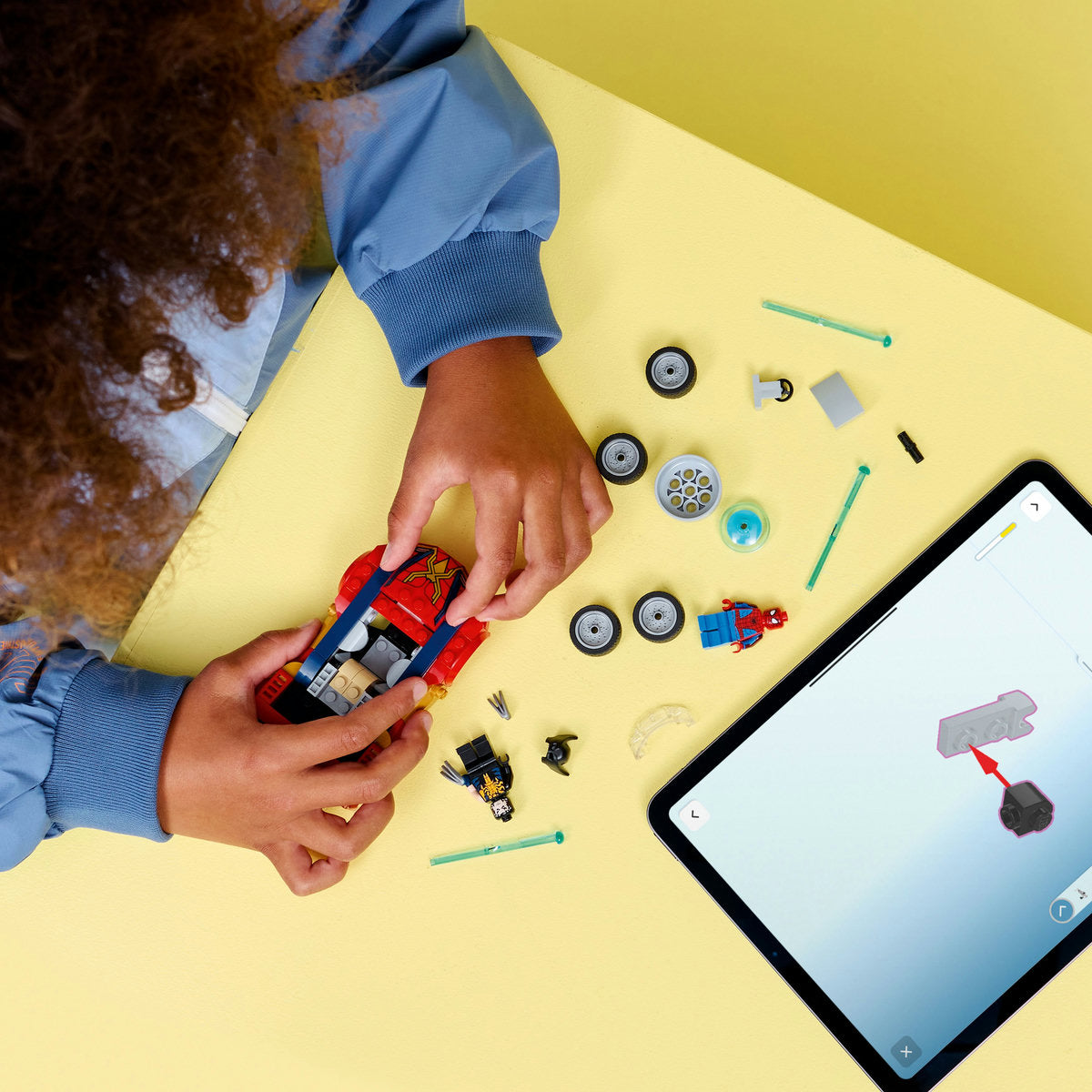 Spajdermenov automobil protiv otrovnog Vulverina – LEGO® Store Srbija